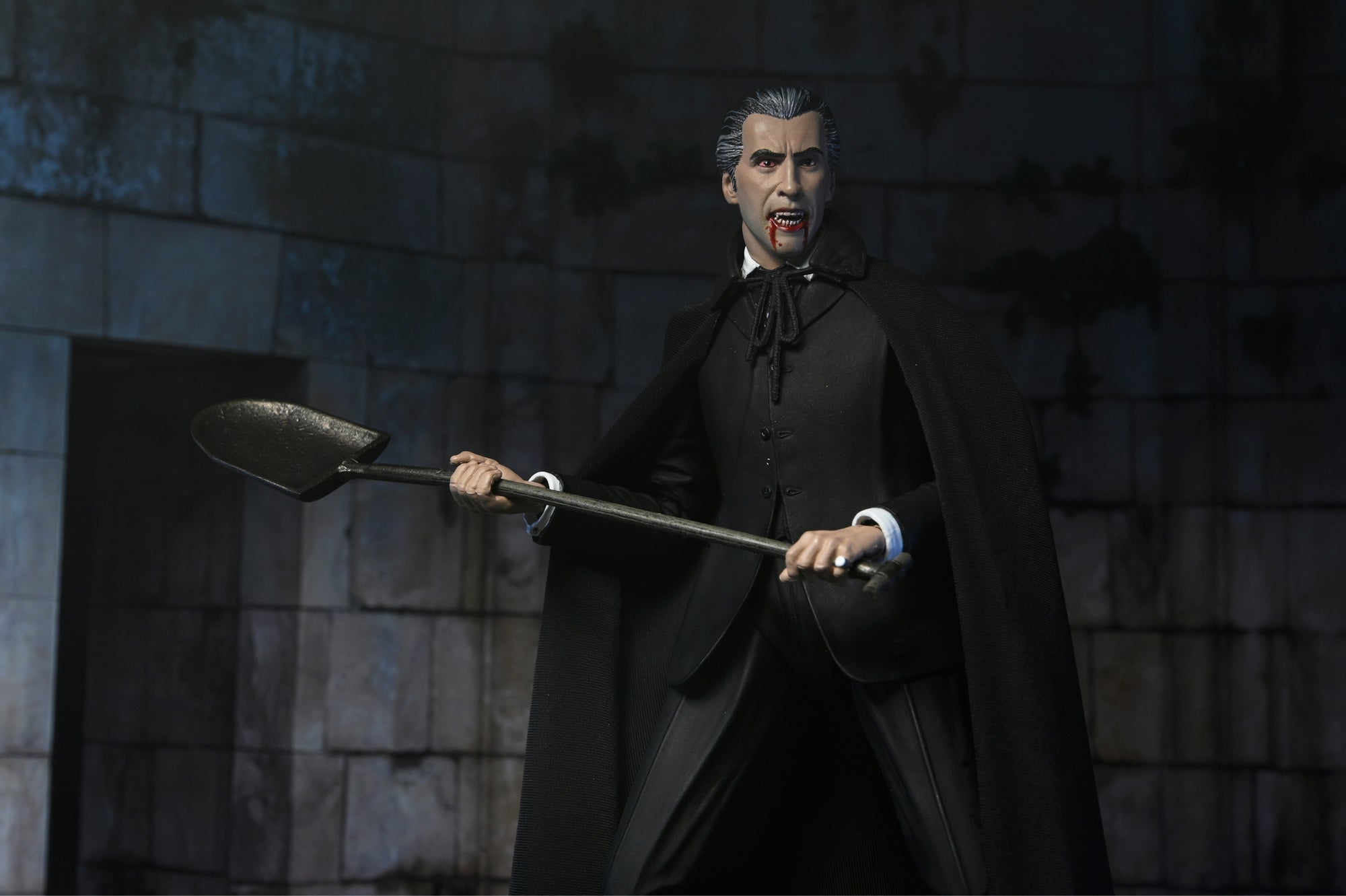 Horror of Dracula (1958) - Ultimate Count Dracula 7" Scale Action Figu ...