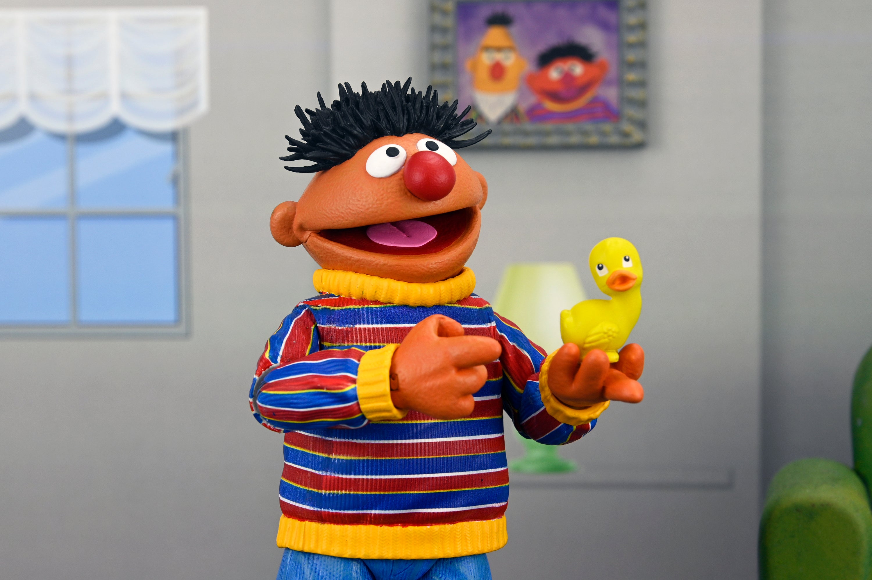 Sesame Street - Ultimate Ernie 7” Scale Action Figure – NECA