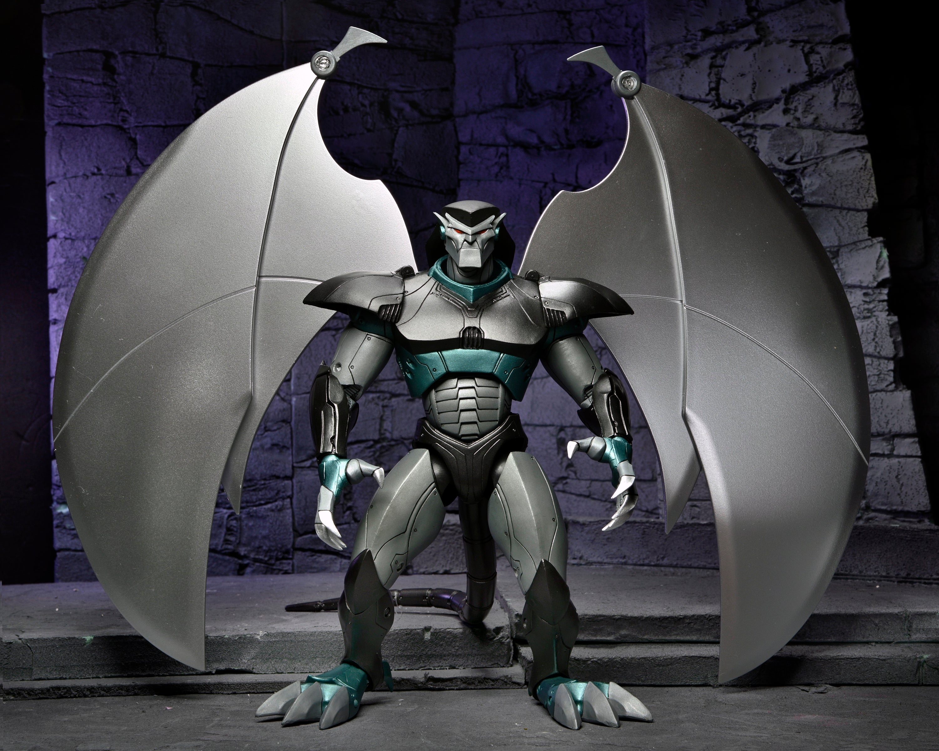 Gargoyles - Ultimate Steel Clan Robot 7" Scale Action Figure – NECA