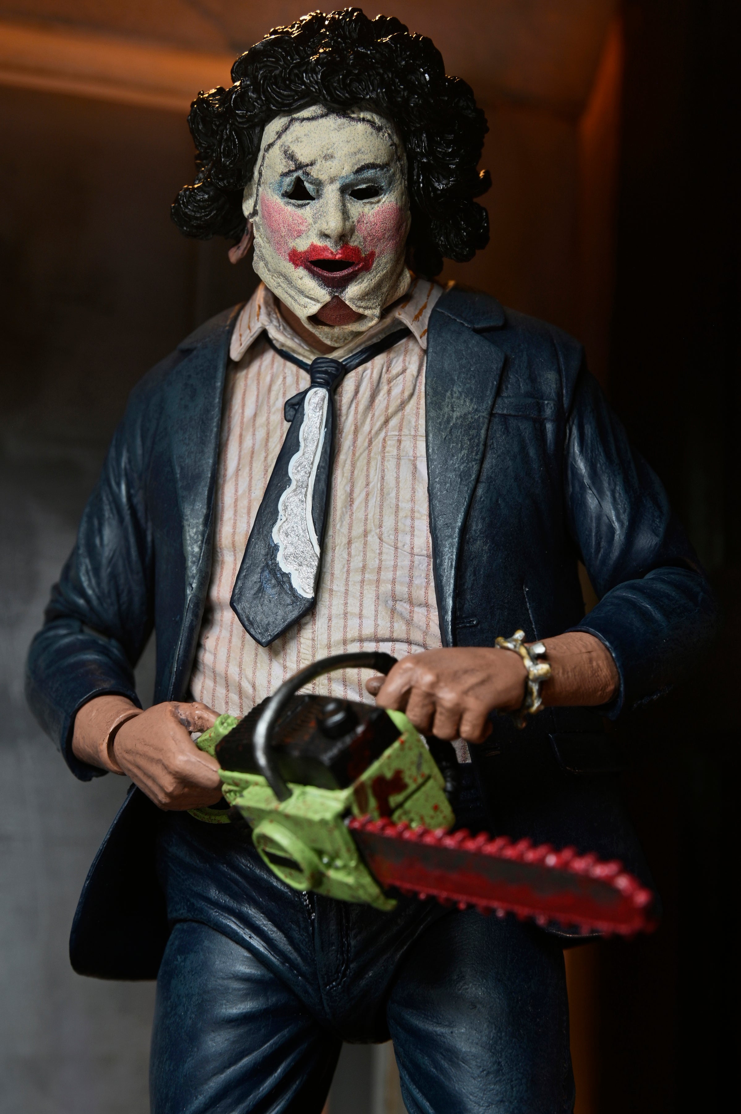 Texas Chainsaw Massacre - 50th Anniversary Ultimate Leatherface with P ...