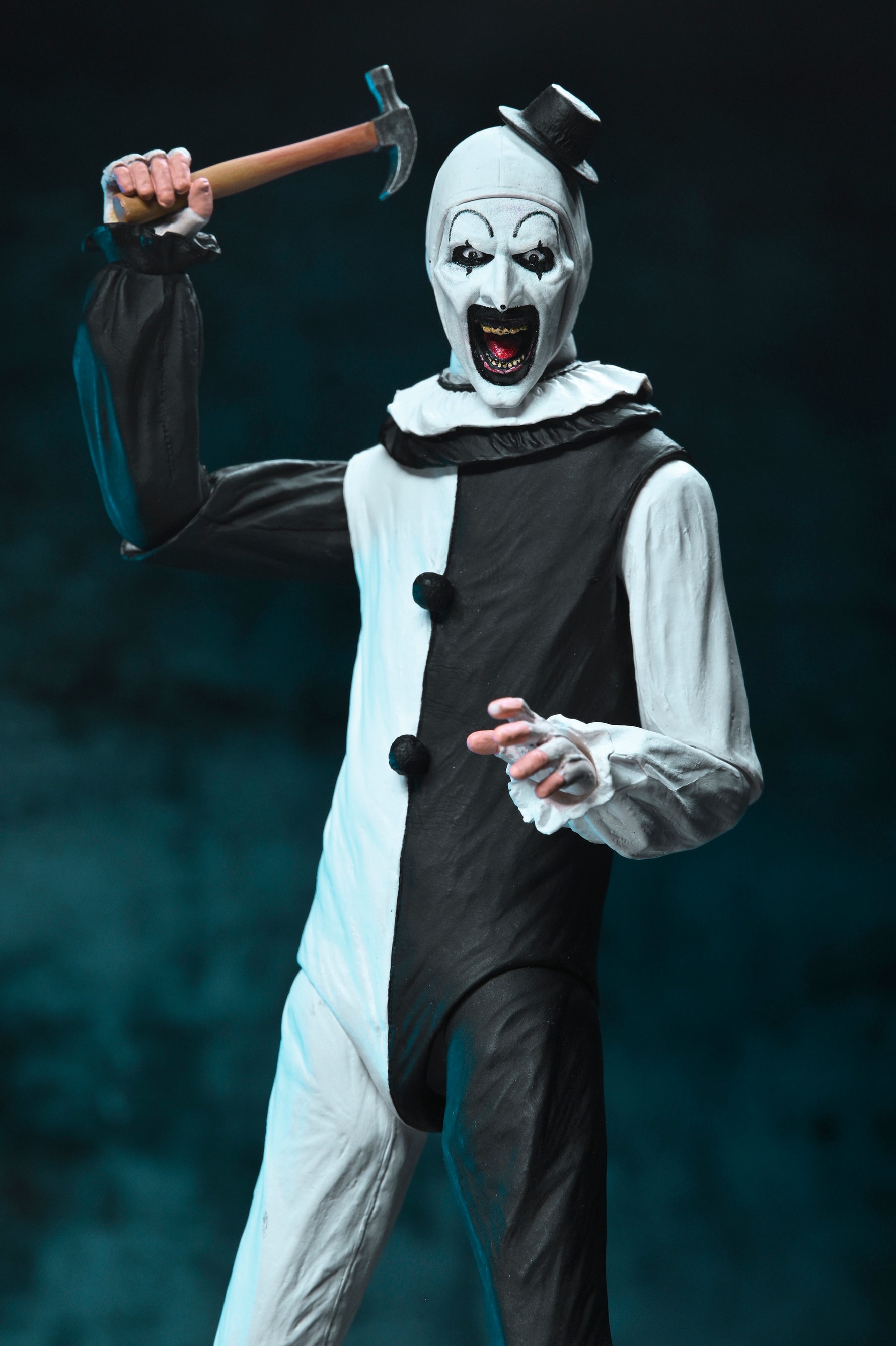 Terrifier - Ultimate Art the Clown 7" Scale Action Figure – NECA