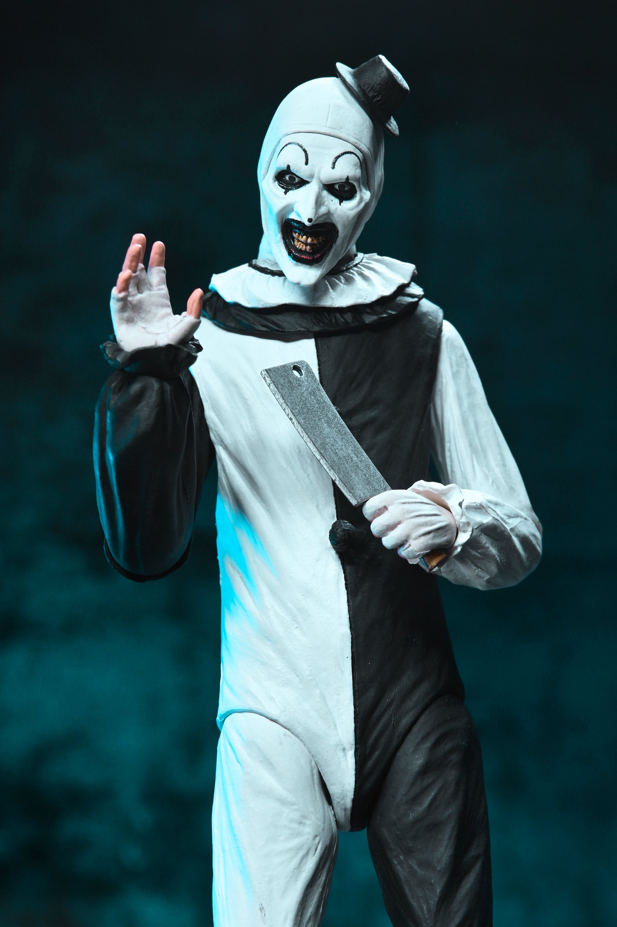 Terrifier - Ultimate Art the Clown 7" Scale Action Figure – NECA