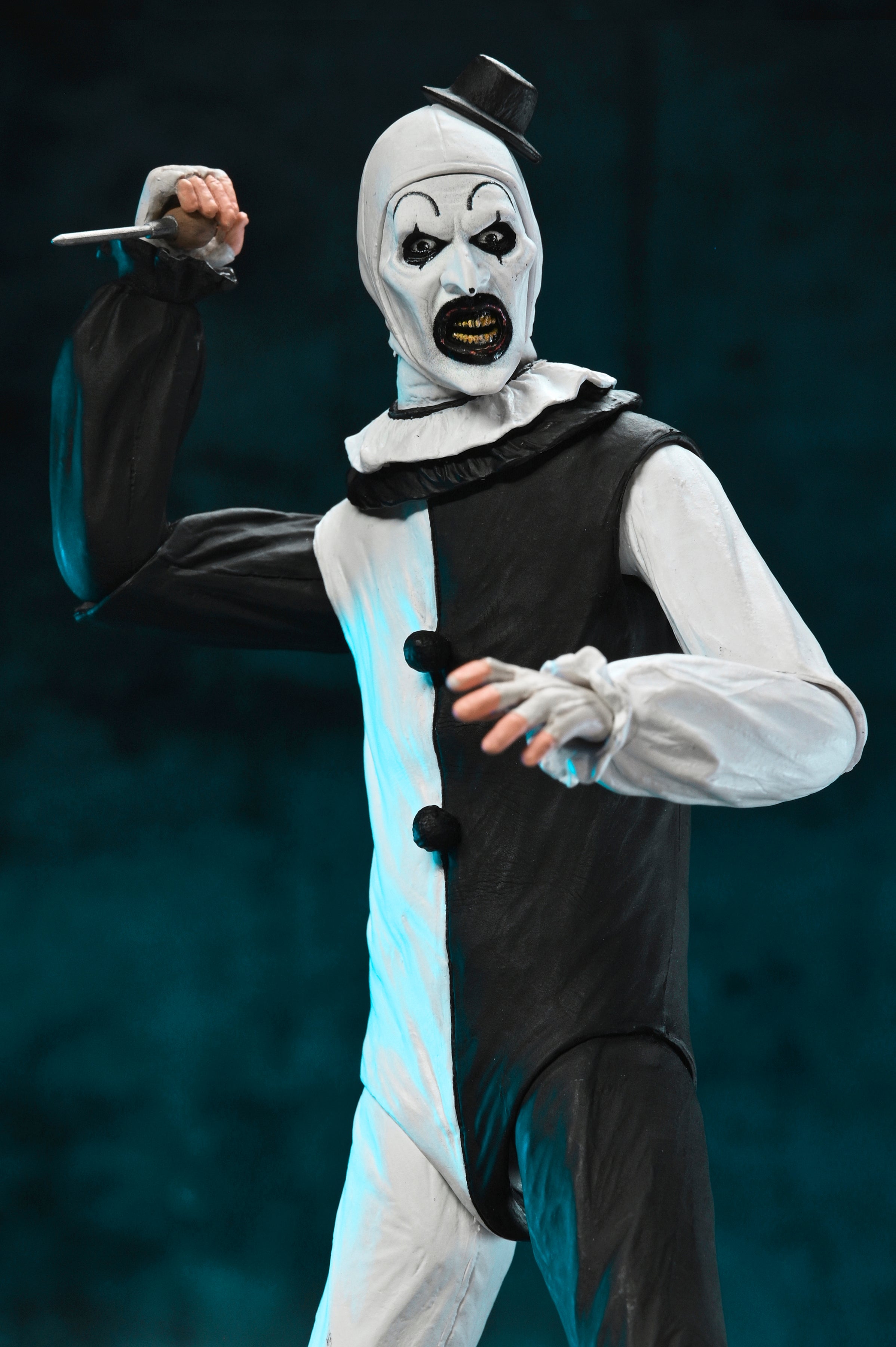 Terrifier - Ultimate Art the Clown 7" Scale Action Figure – NECA