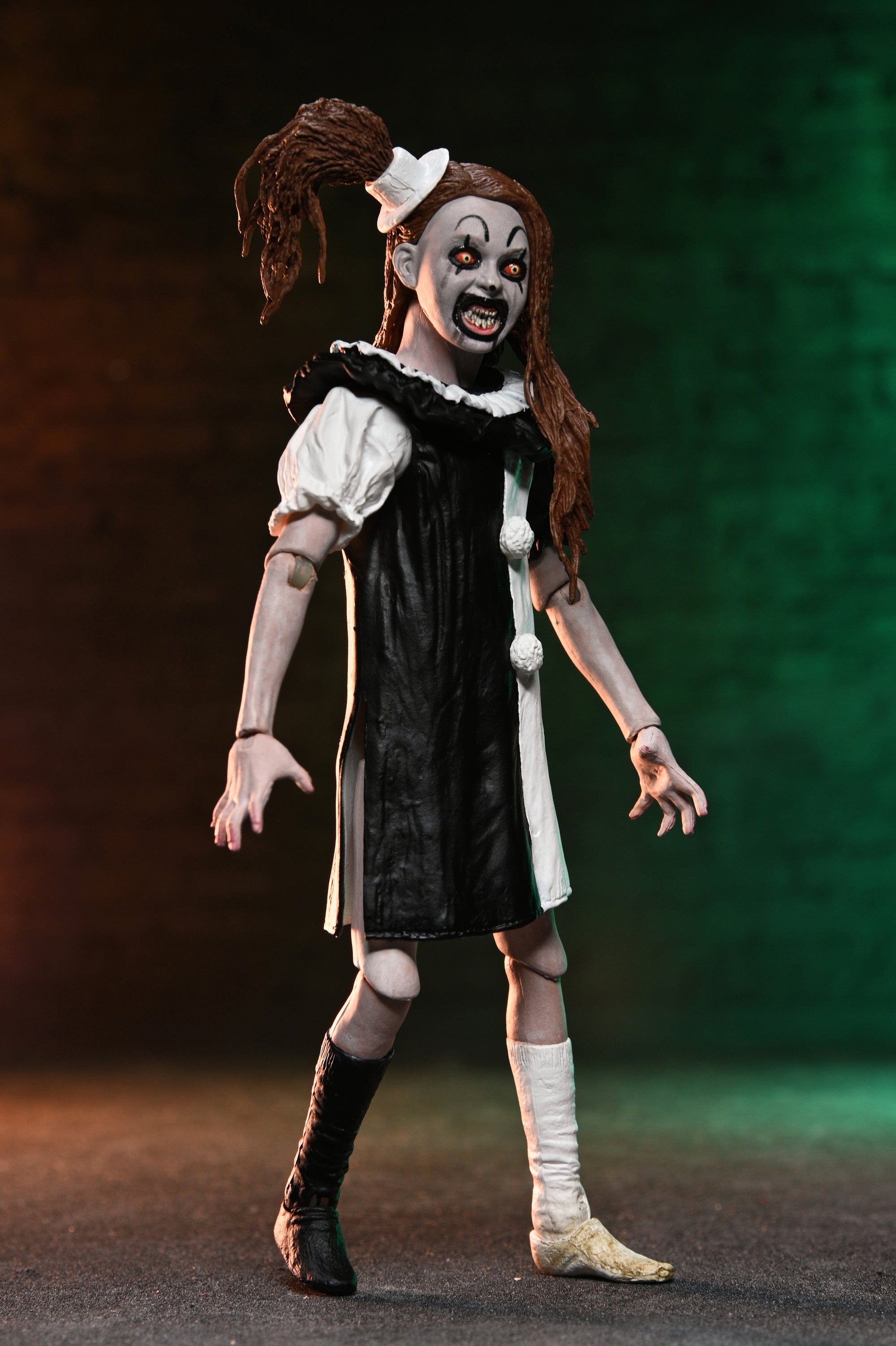 Terrifier 2 - Ultimate Art the Clown and The Little Pale Girl 7" Scale ...
