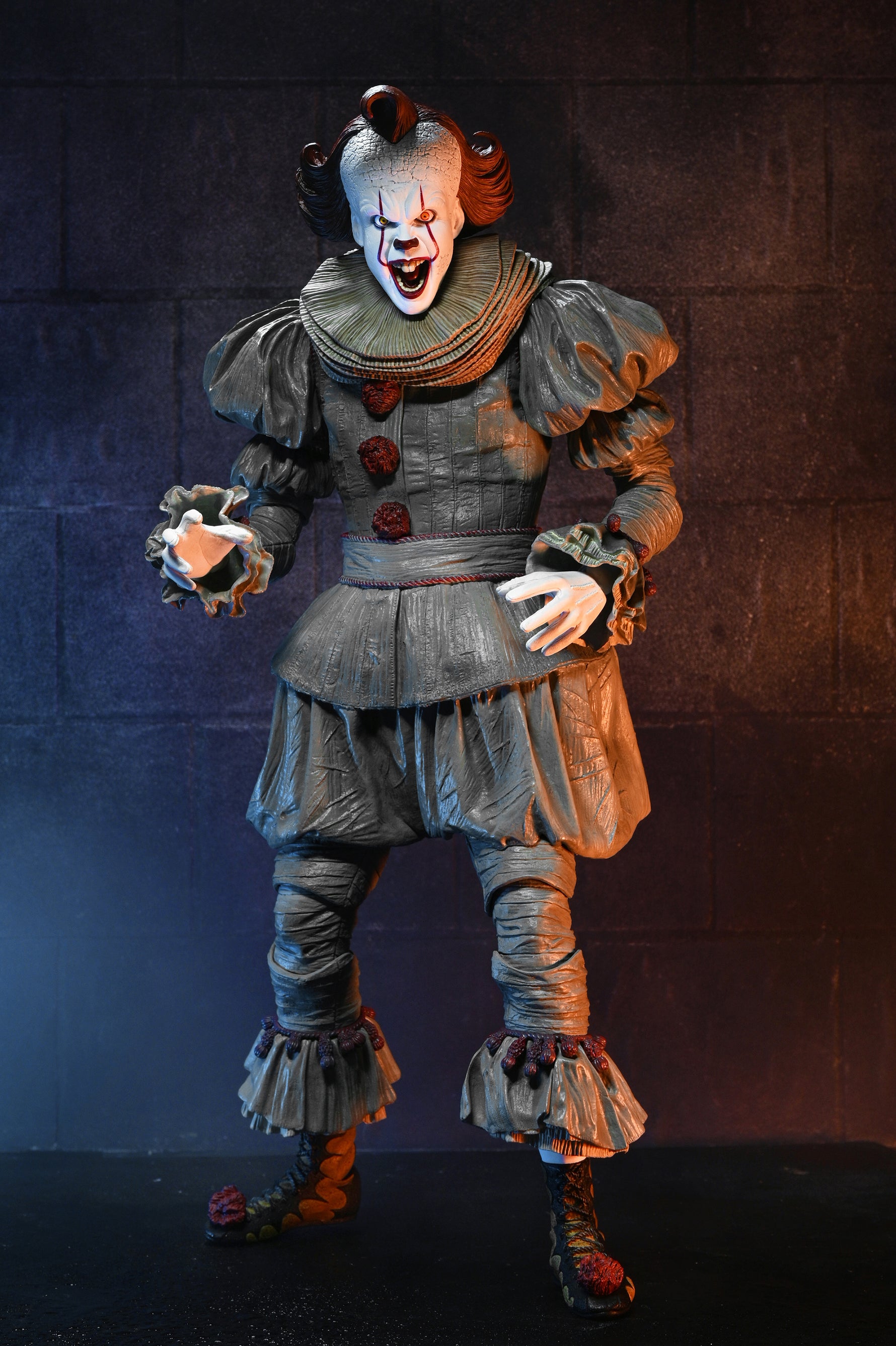 IT: Welcome to Derry - Pennywise 1/4 Scale Action Figure – NECA