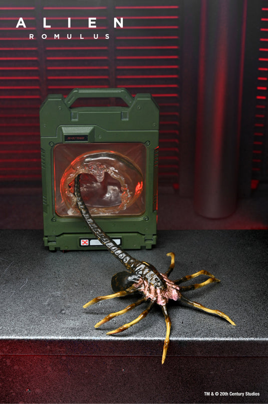 Alien: Romulus Ultimate Scorched Xenomorph 7-inch Scale Action Figure ...