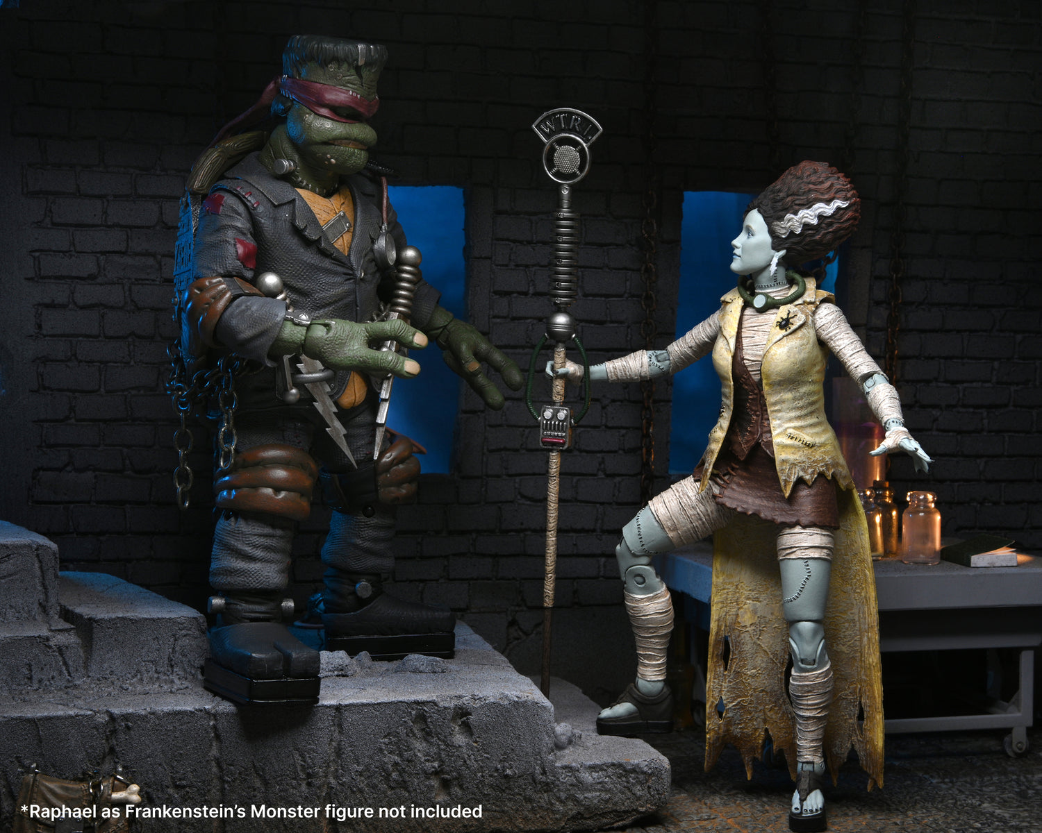 Universal Monsters x Teenage Mutant Ninja Turtles - April as The Bride ...