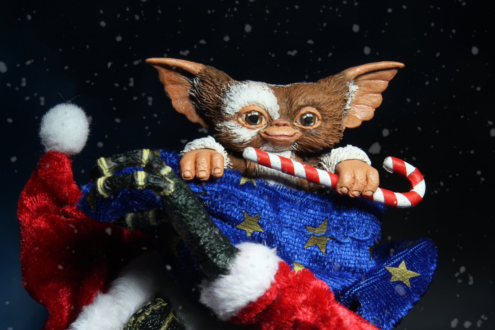 Gremlins - Santa Stripe & Gizmo 7" Scale Action Figure – NECA