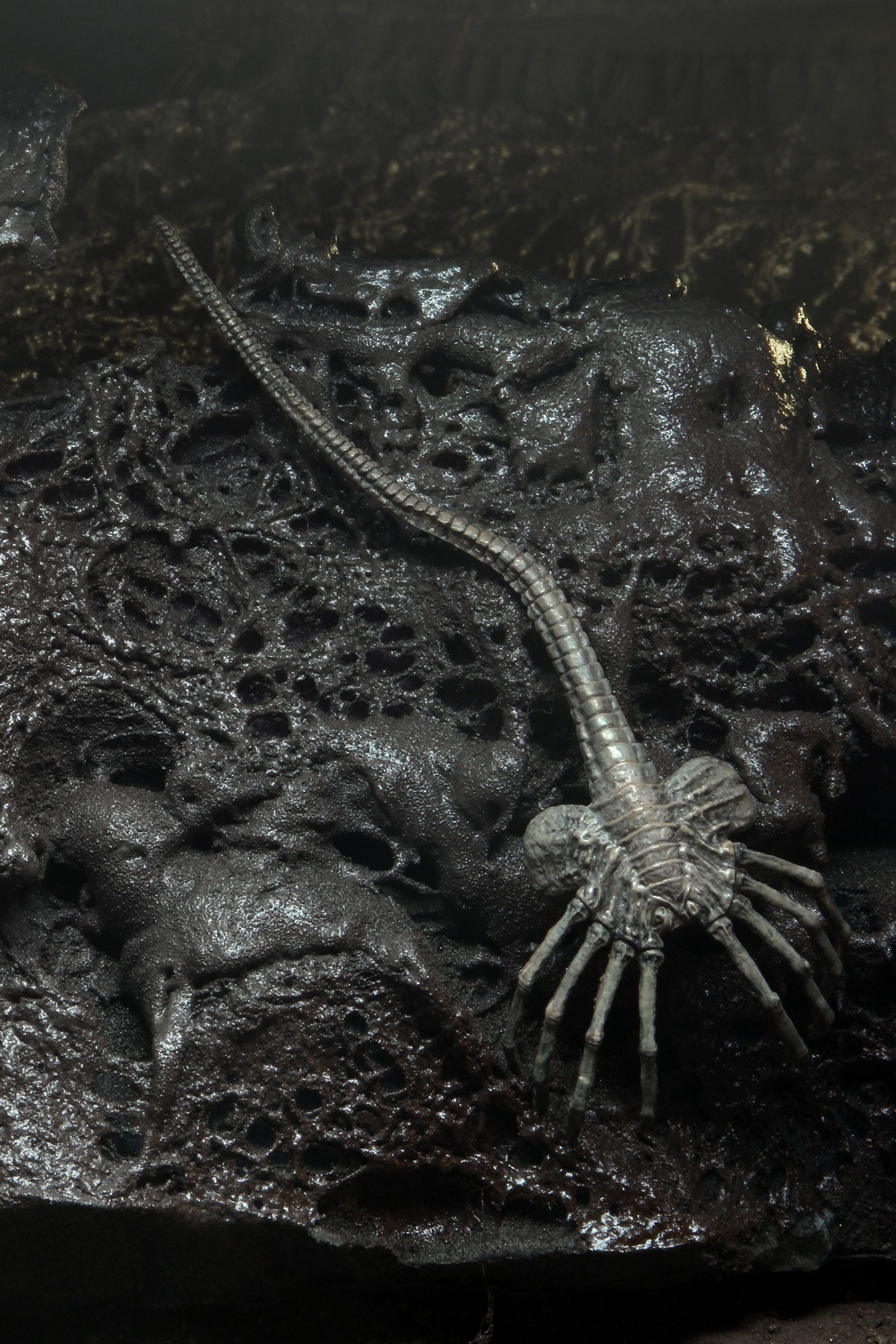 Alien - 40th Anniversary Asst 4 Giger-inspired Alien 7” Scale Action F ...