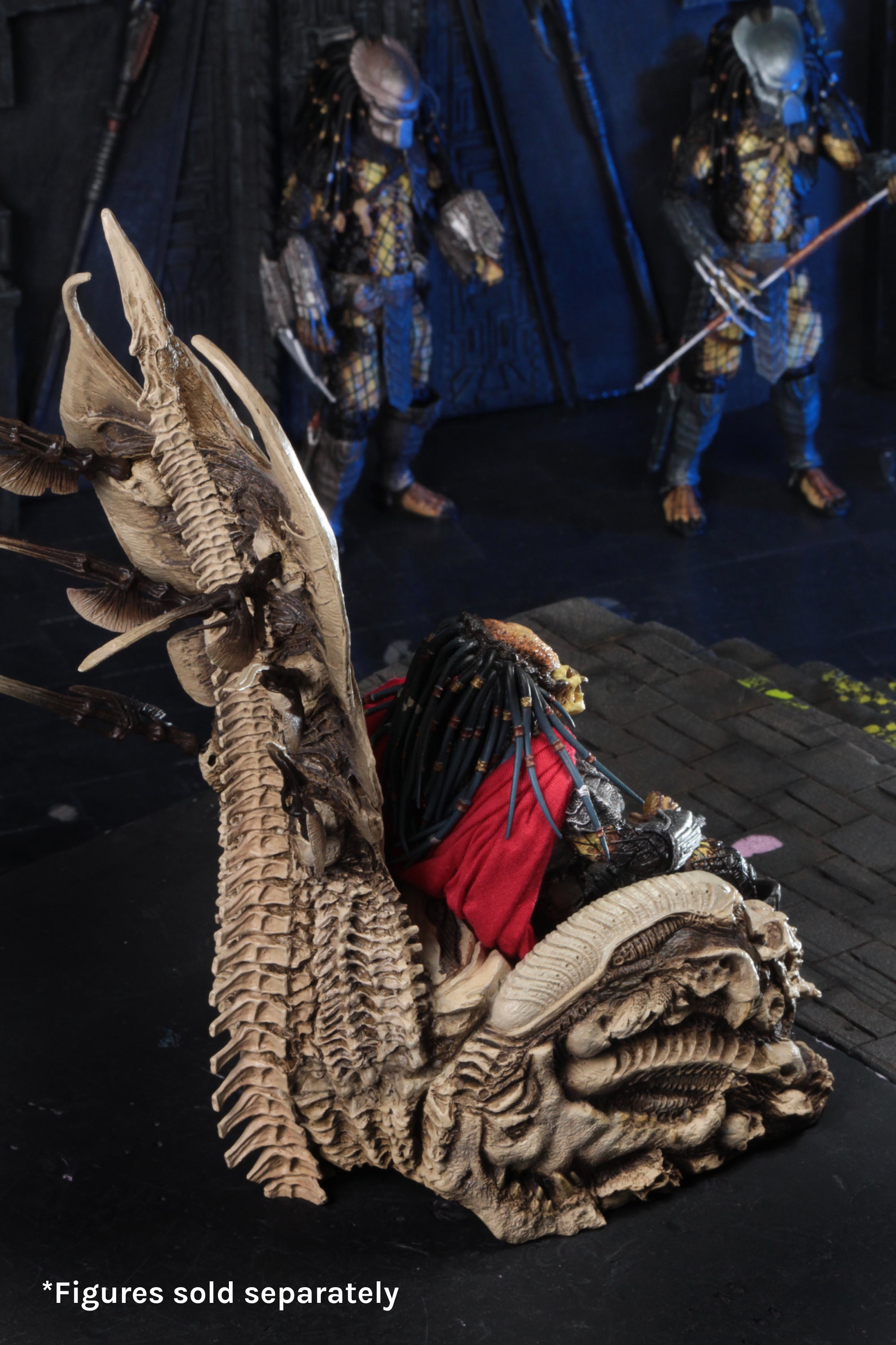 Predator - Bone Throne Diorama Element – NECA